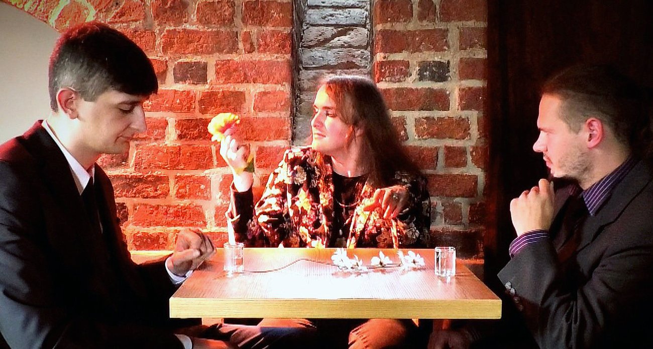 James Button Band wraca z kolejnym teledyskiem! | Miasto z Wizją